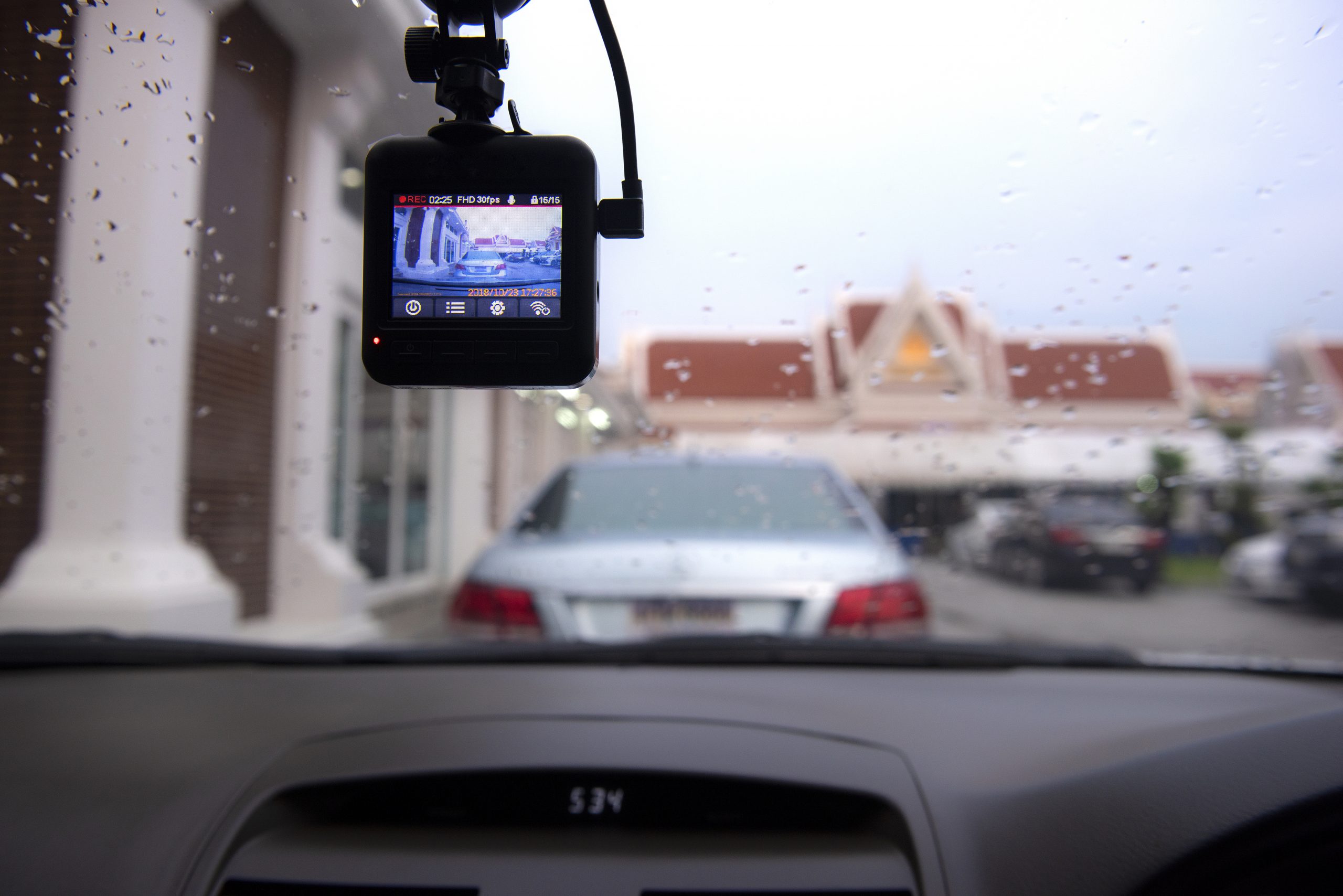 Buying Guide: Best Dash Cam – 2021 – Cheeky Transport